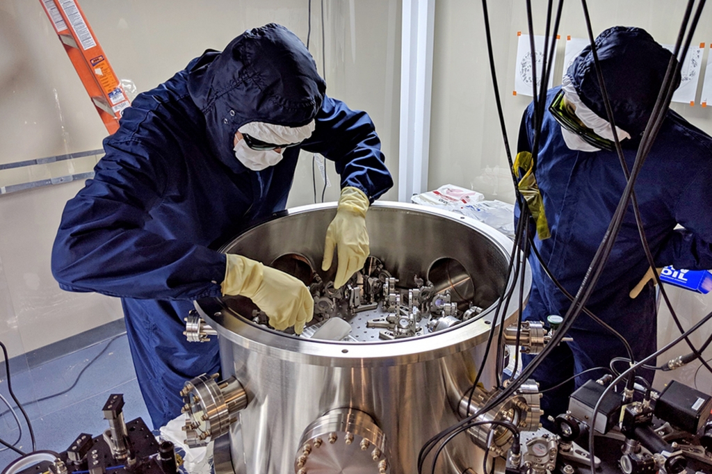 designing-new-mirror-materials-for-better-gravitational-wave-detection ...